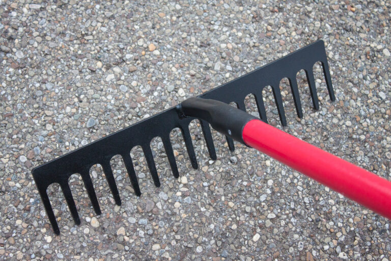 18" Stone Rake with Long Fiberglass Handle - Bully Tools, Inc.