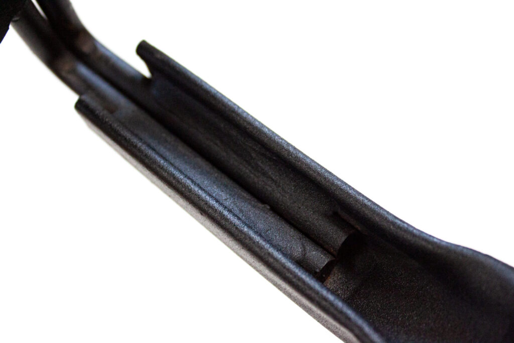 Warren Hoe with Long Fiberglass Handle - Bully Tools, Inc.